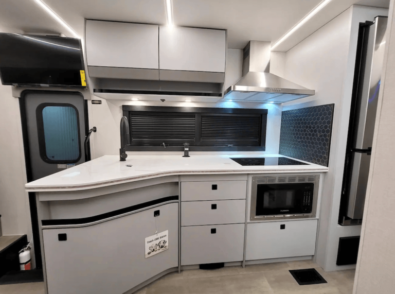 Class A Motorhomes Under 30 Feet | Camping World Blog