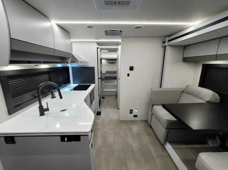 Class A Motorhomes Under 30 Feet | Camping World Blog