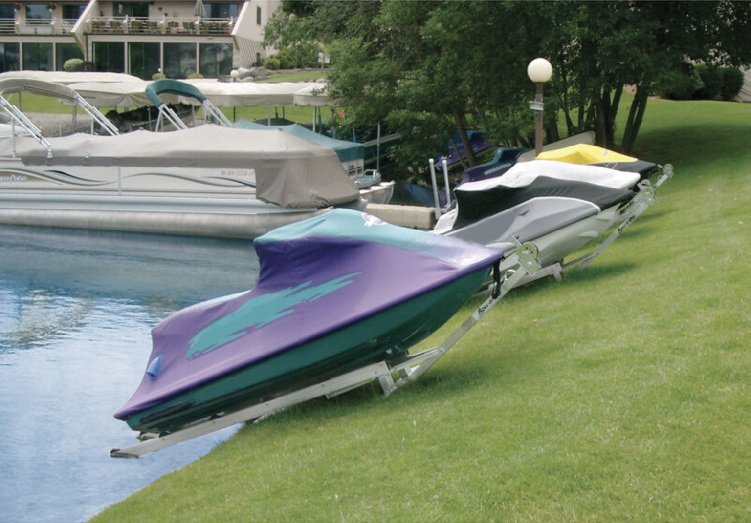 A Complete Guide to PWC Lifts | Camping World Blog