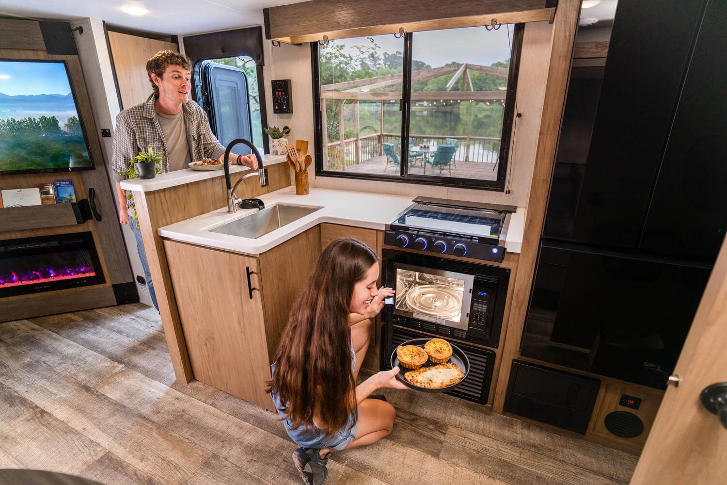 Travel Trailer Floor Plans from 12 Popular RV Brands | Camping World Blog