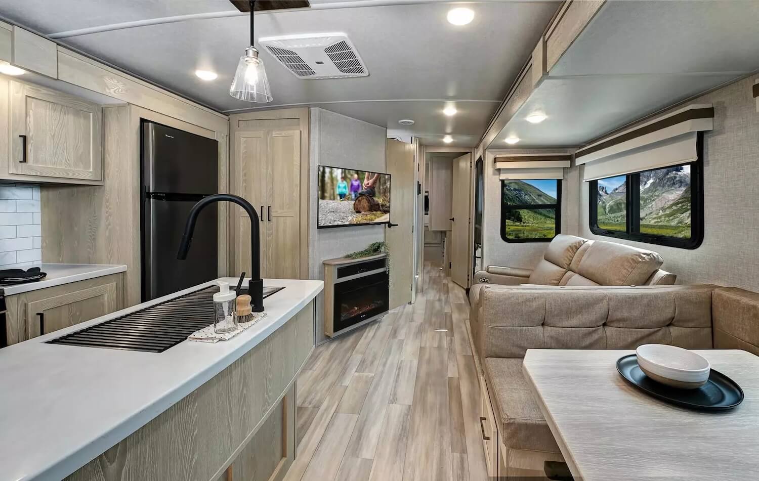 Travel Trailer Floor Plans from 12 Popular RV Brands | Camping World Blog