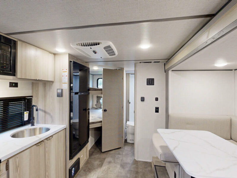 The Best Single Axle Campers of 2025 | Camping World Blog