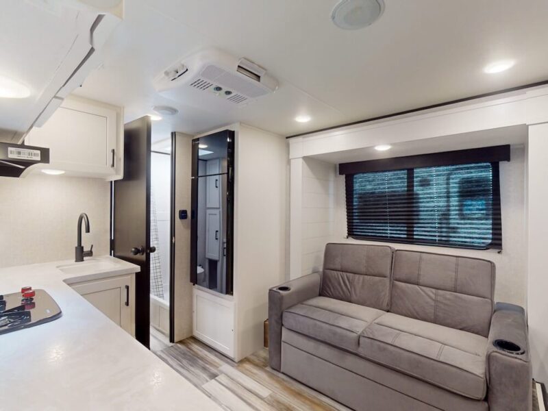 The Best Single Axle Campers of 2025 | Camping World Blog