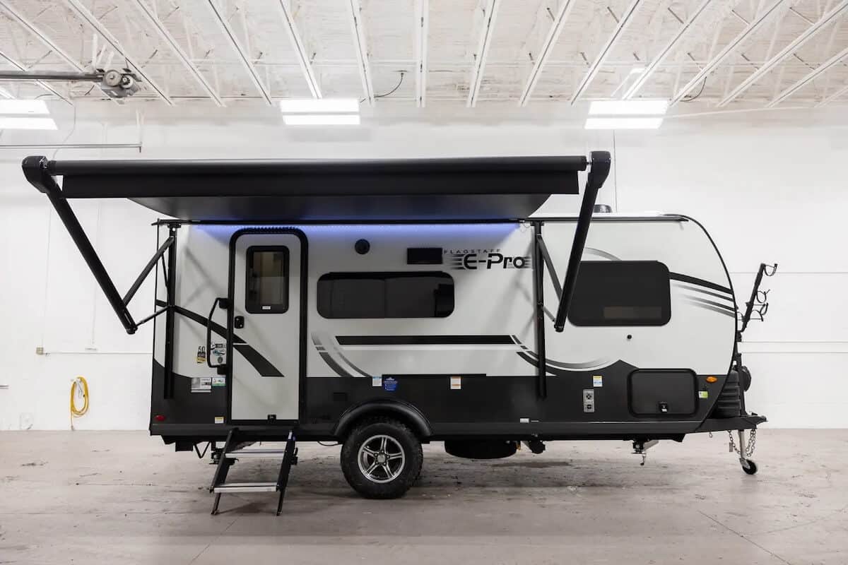 The Best Single Axle Campers of 2025 | Camping World Blog