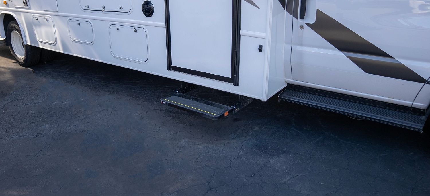 Guide to RV Steps | Camping World Blog