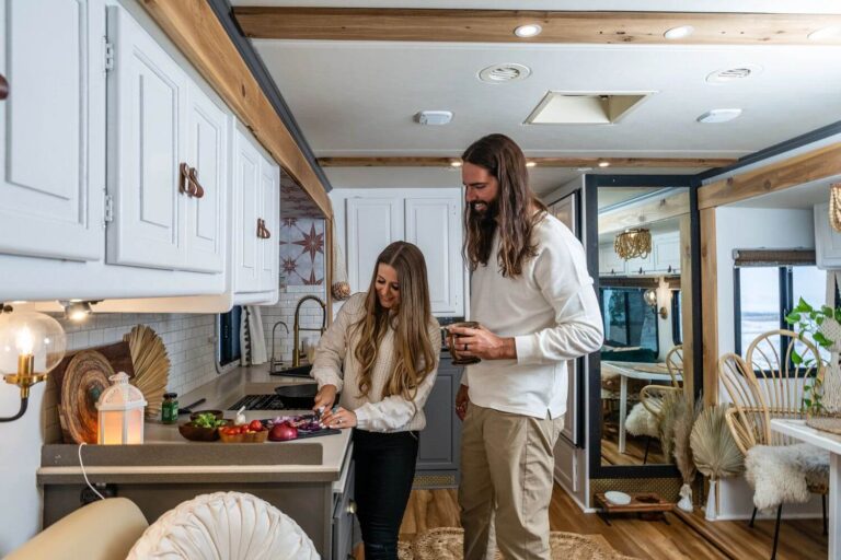 A Guide to Class A Motorhomes Is it Worth It? | Camping World Blog