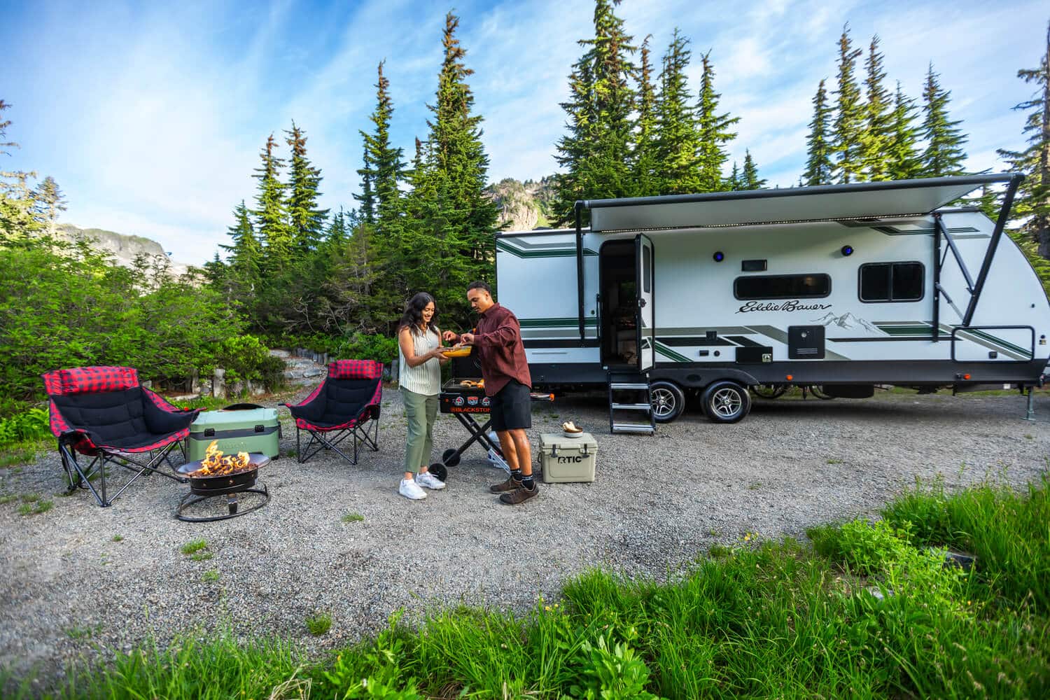 A Comprehensive RV Setup Checklist for Your Campsite
