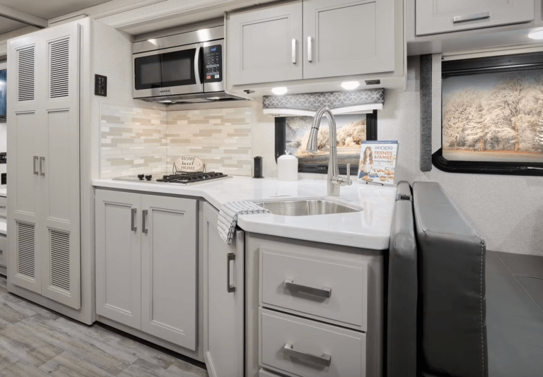 What Are the Best Super C RVs? | Camping World Blog