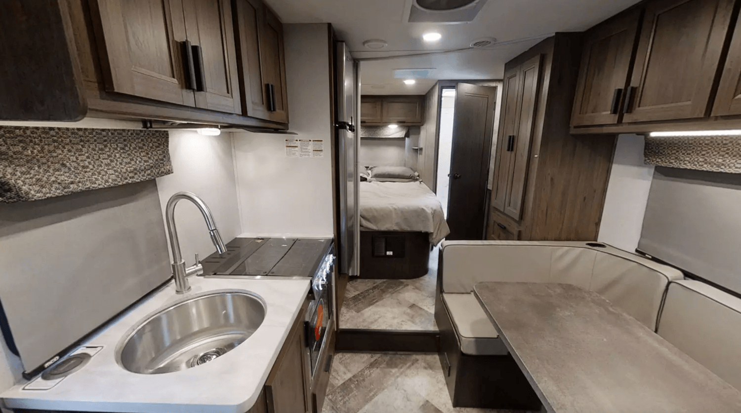 What Is the Best RV for Beginners? | Camping World Blog