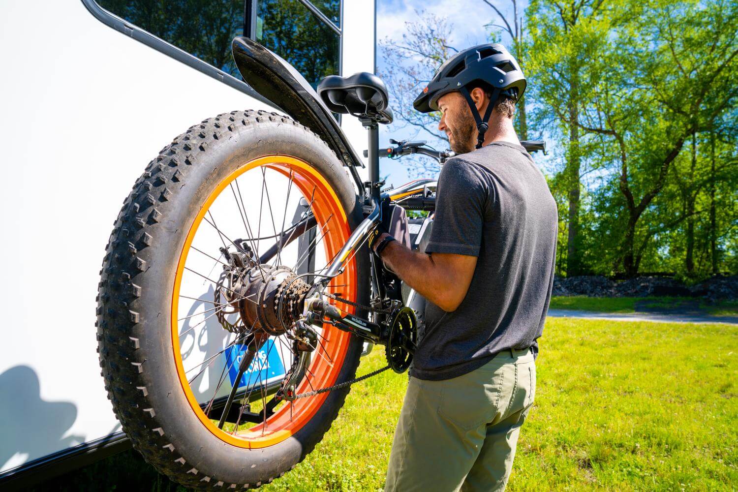 8 Must-Have Coleman Rubicon 1200RK Upgrades | Camping World Blog