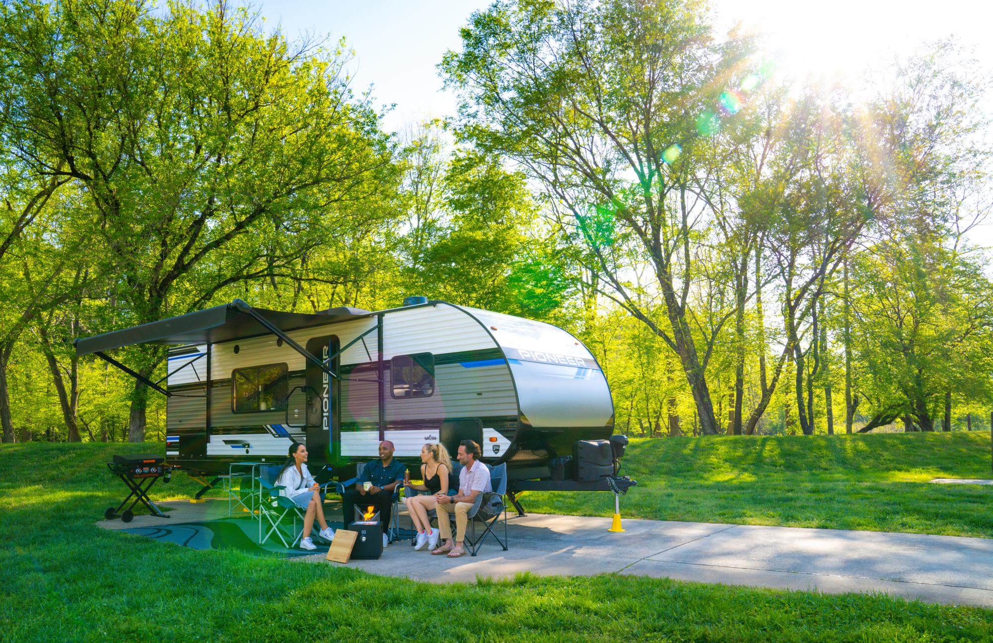 Do You Need a Travel Trailer with a Slide Out? | Camping World Blog