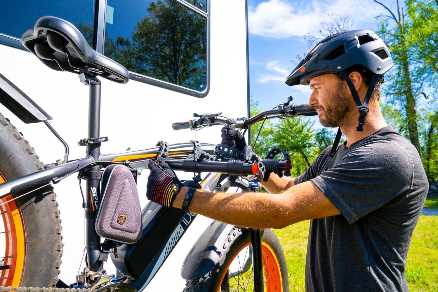 6 Must-Have Keystone Cougar 25RDS Upgrades | Camping World Blog