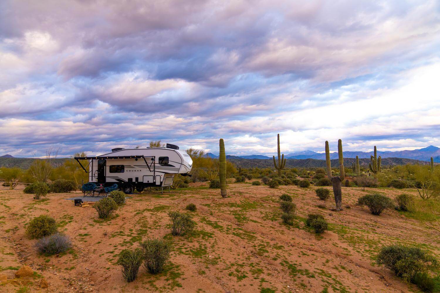 A Guide to RV Boondocking For Beginners | Camping World Blog