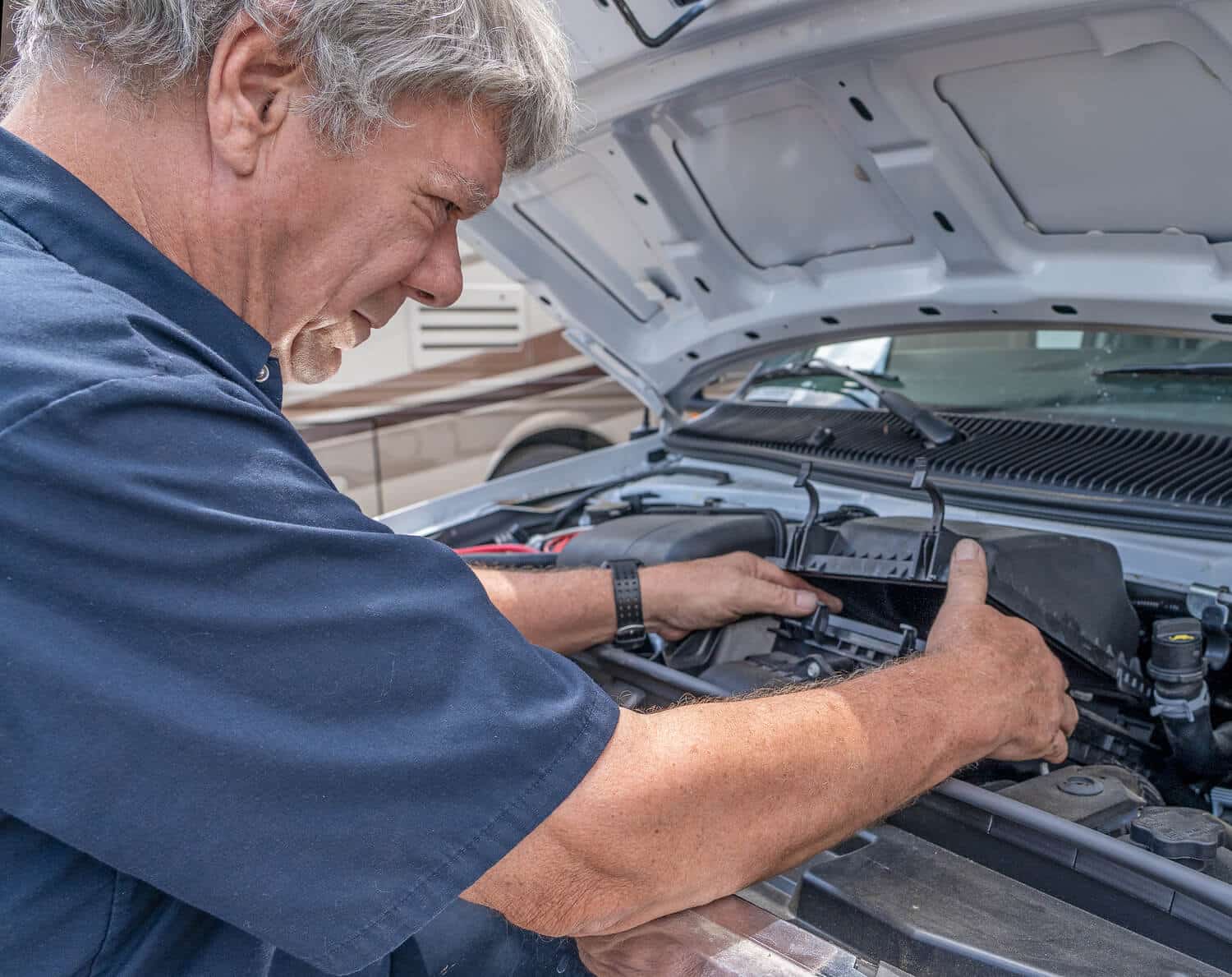 A Guide To Stationary RV Living for Beginners | Camping World Blog