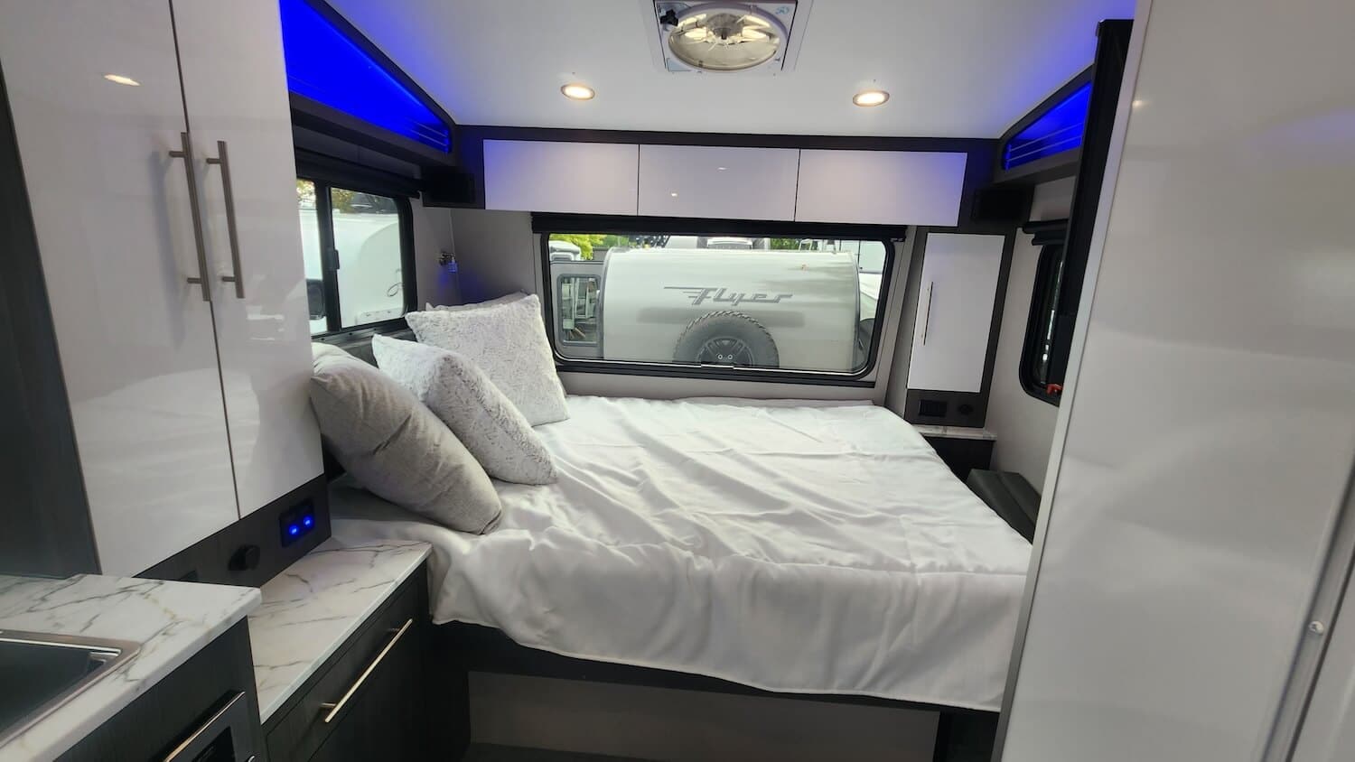 What Are the Best RV Features? | Camping World Blog