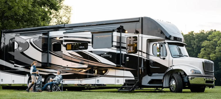 The Different Types of Motorhomes Explained | Camping World Blog
