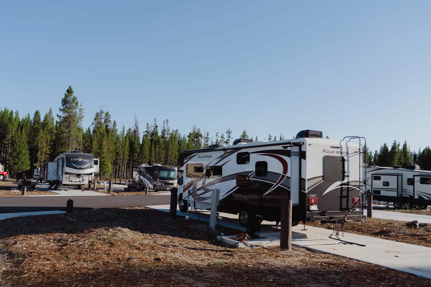 The Different Types of Motorhomes Explained | Camping World Blog