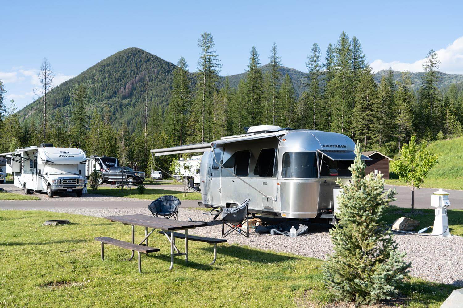 What Is RV Glamping? | Camping World Blog