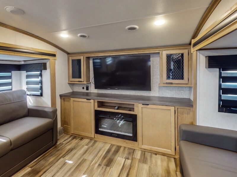 What Is the Best Fifth Wheel Bunkhouse? | Camping World Blog