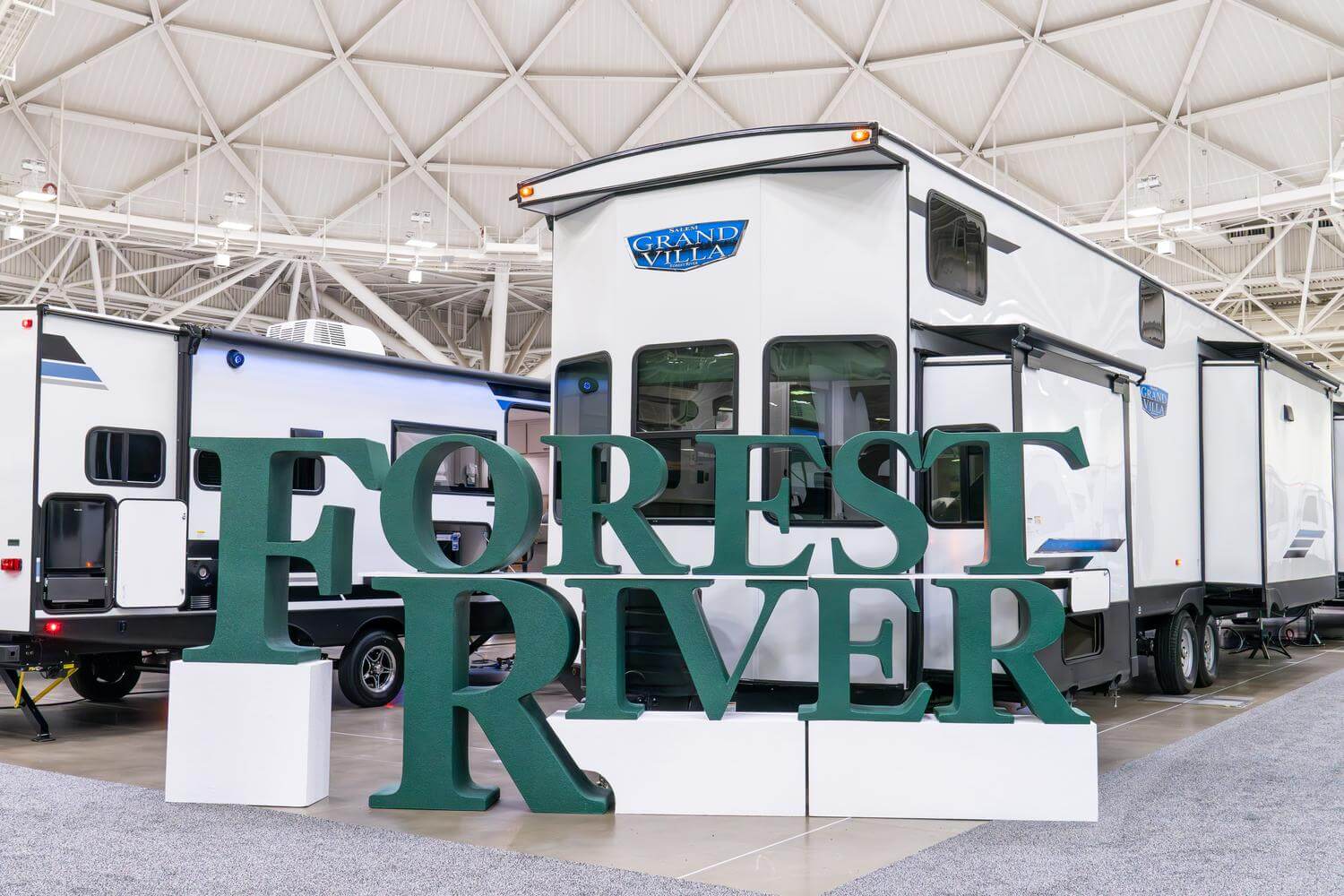 What Are the Top 10 RV Manufacturers? | Camping World Blog