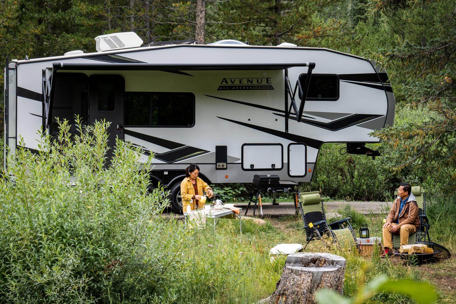Find a Fifth Wheel Under 30 Feet