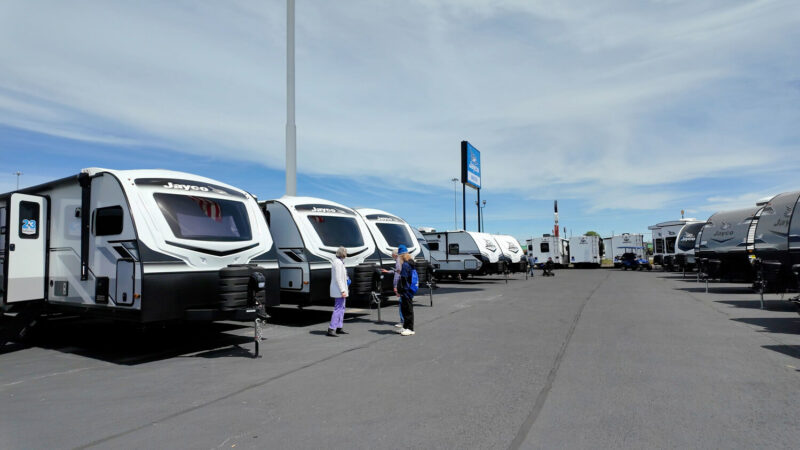 What Is the Best RV For Full-Time Living? | Camping World Blog