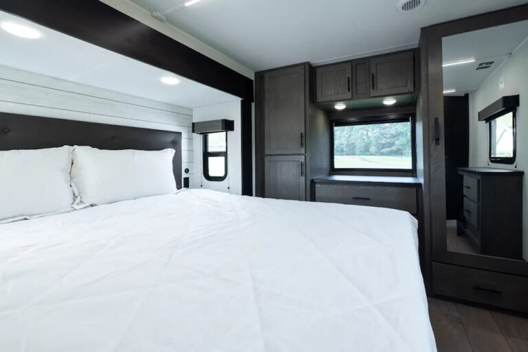 Mid Bunk Fifth Wheel: The Ultimate Family Camper?