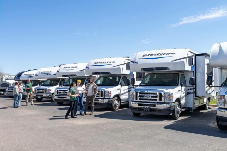 Class B vs Class C RV | Camping World Blog