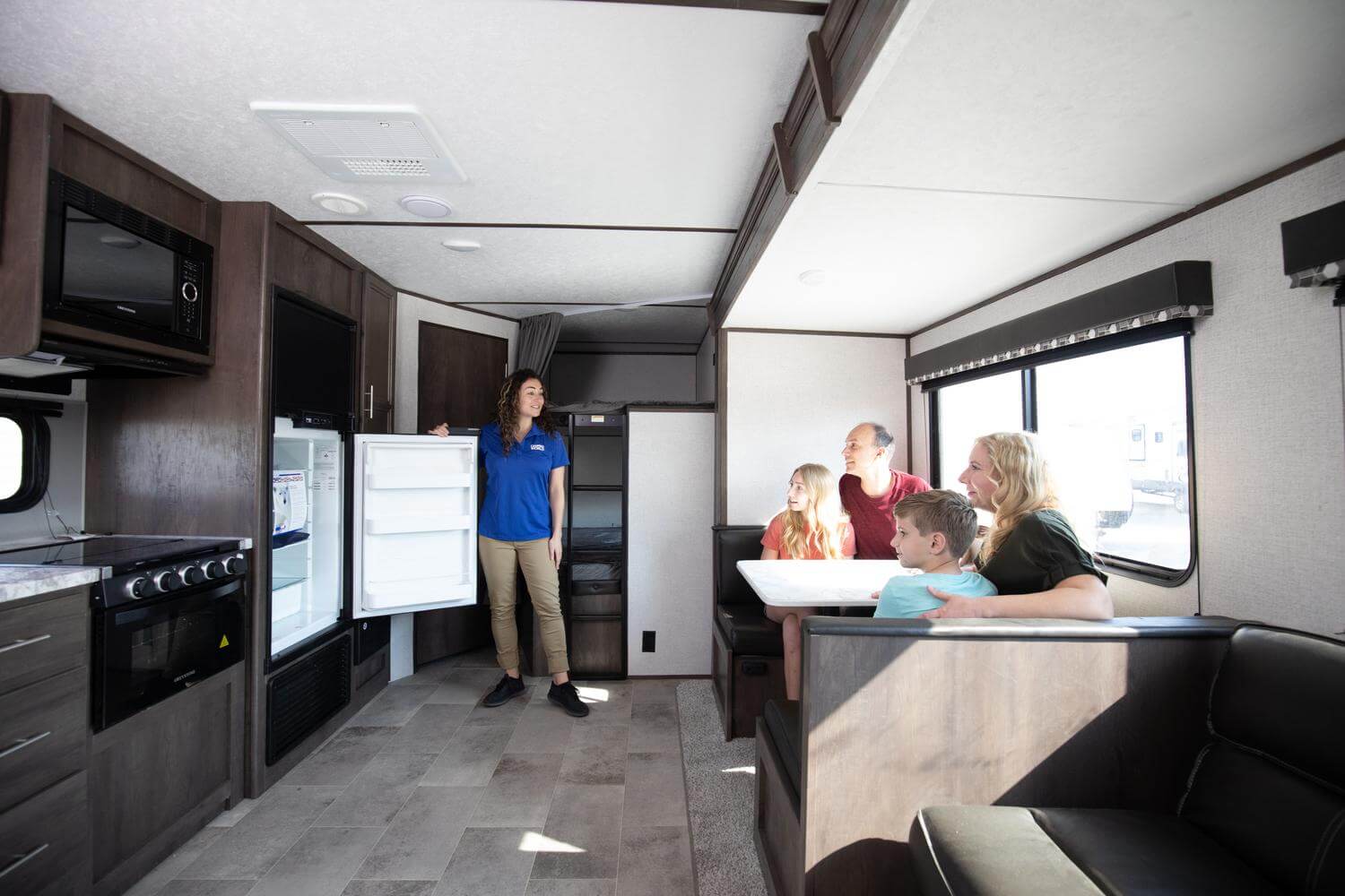 How Does an RV Slide-Out Work? | Camping World Blog