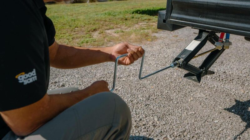Why Are My RV Stabilizer Jacks Not Working? | Camping World Blog