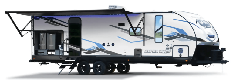 What Is The Best Travel Trailer With Solar Panels? | Camping World Blog