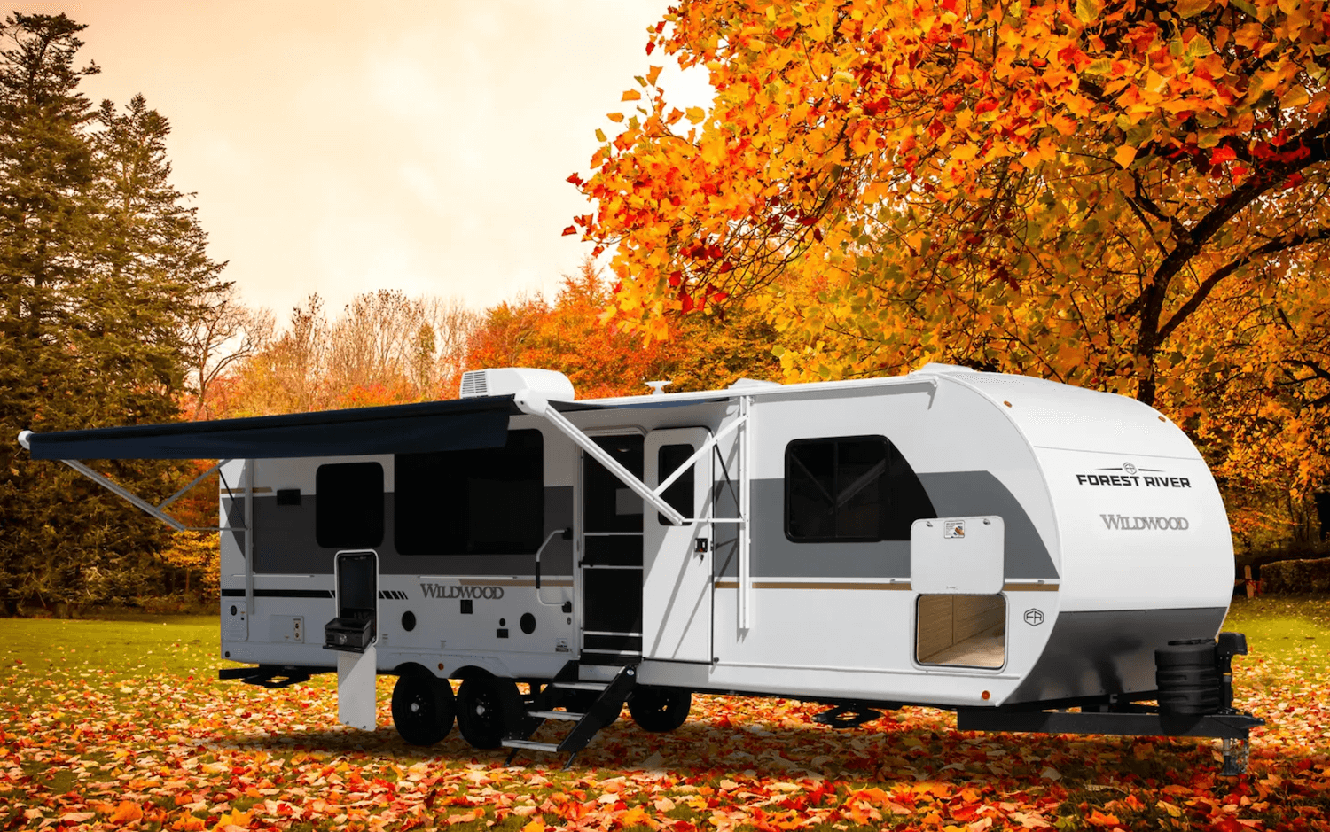 What Is The Best Travel Trailer With Solar Panels? | Camping World Blog