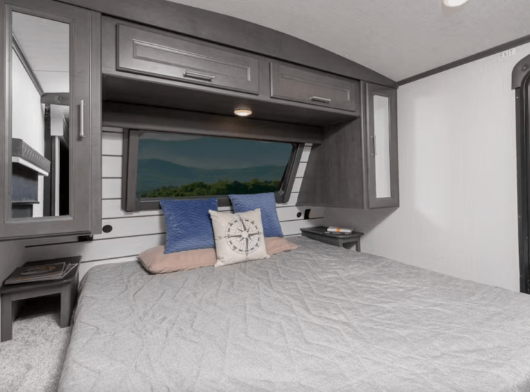 Best Rear Bath Travel Trailer RVs of 2025 | Camping World Blog