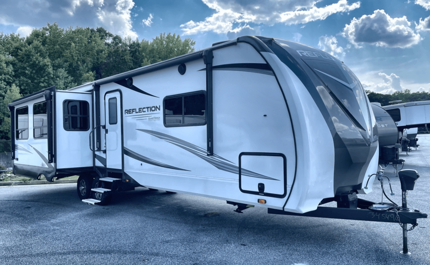 Who Makes 4 Season RV Travel Trailers? | Camping World Blog