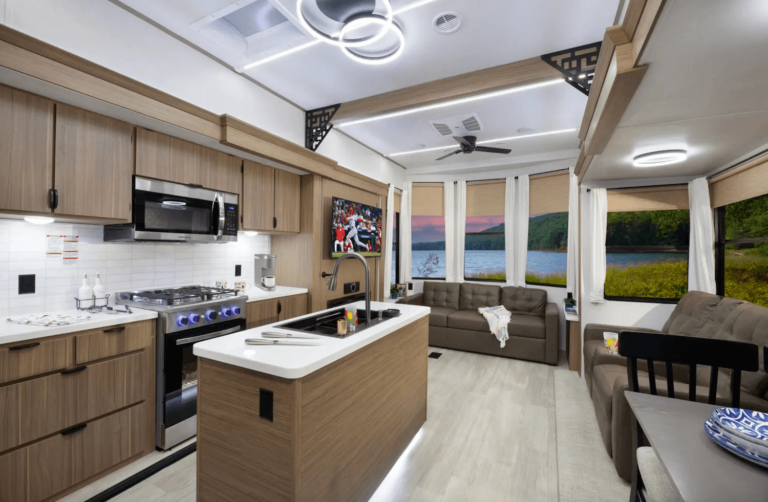 2025 Destination Trailers with Loft Floor Plans | Camping World Blog