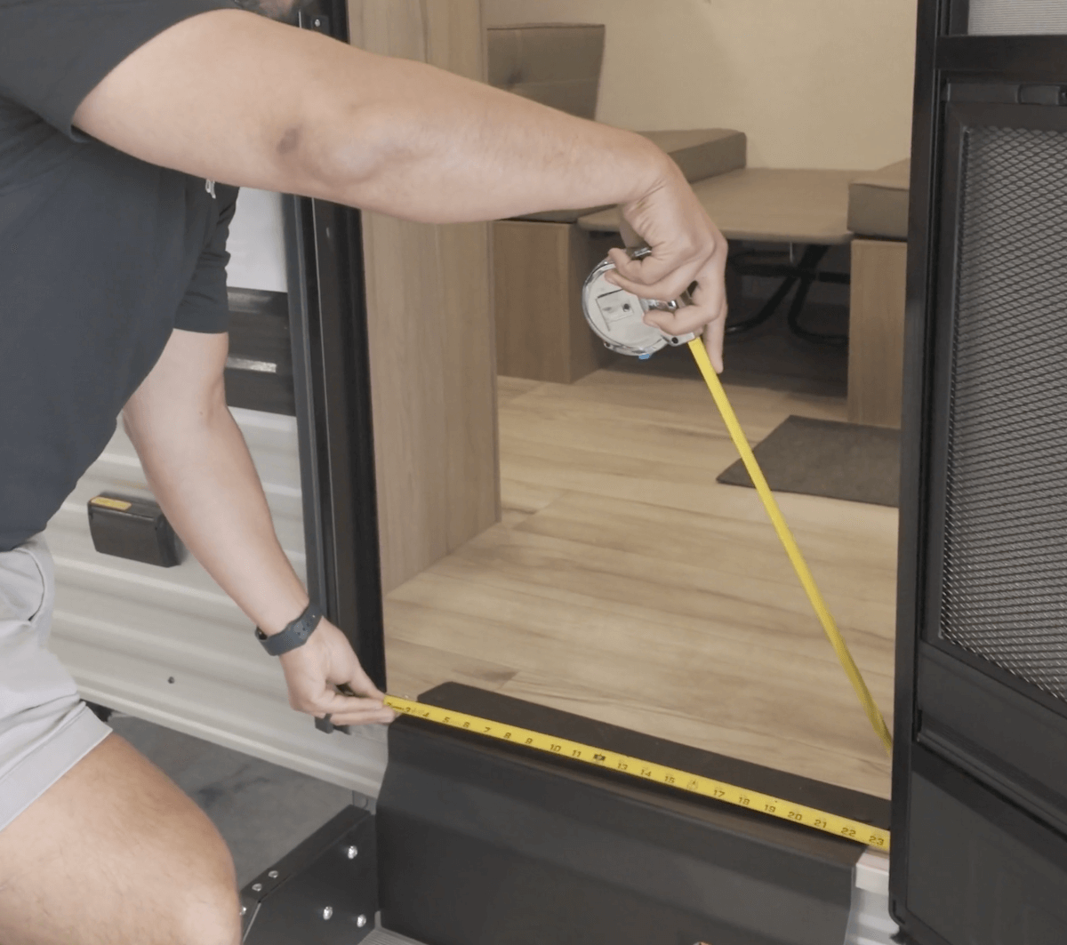 What Is an RV Screen Door Cross Bar? | Camping World Blog