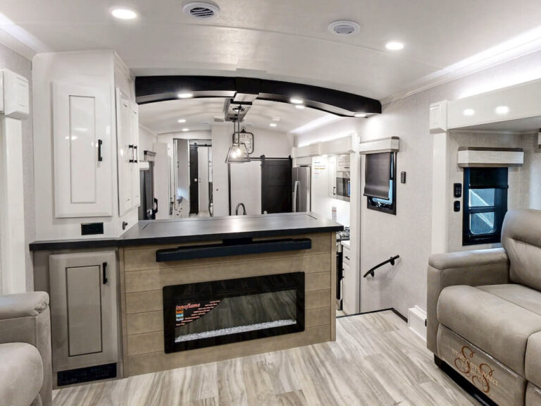 What Is the Biggest 5th Wheel Camper?