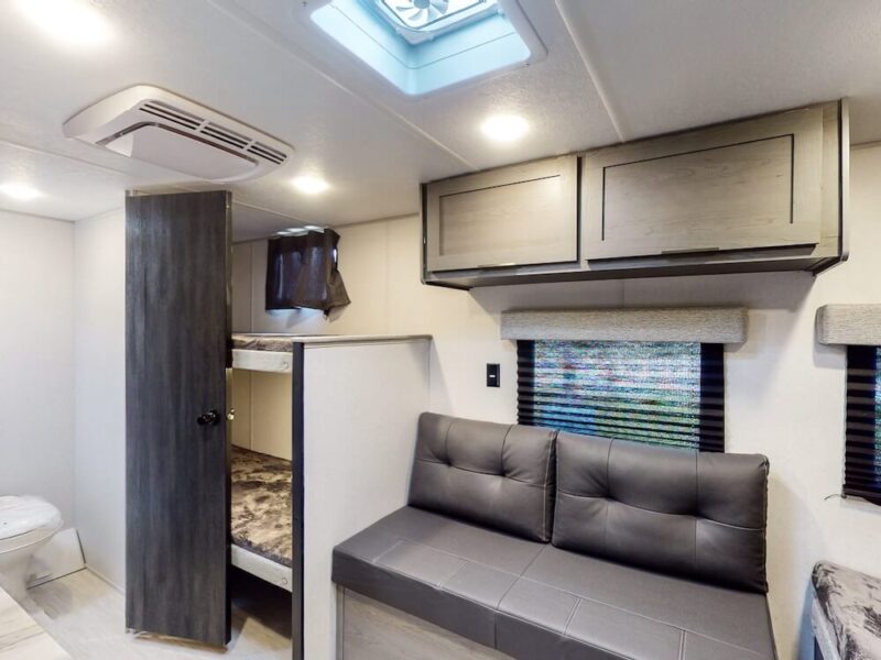 20 Foot Travel Trailer Floor Plans for Couples & Families