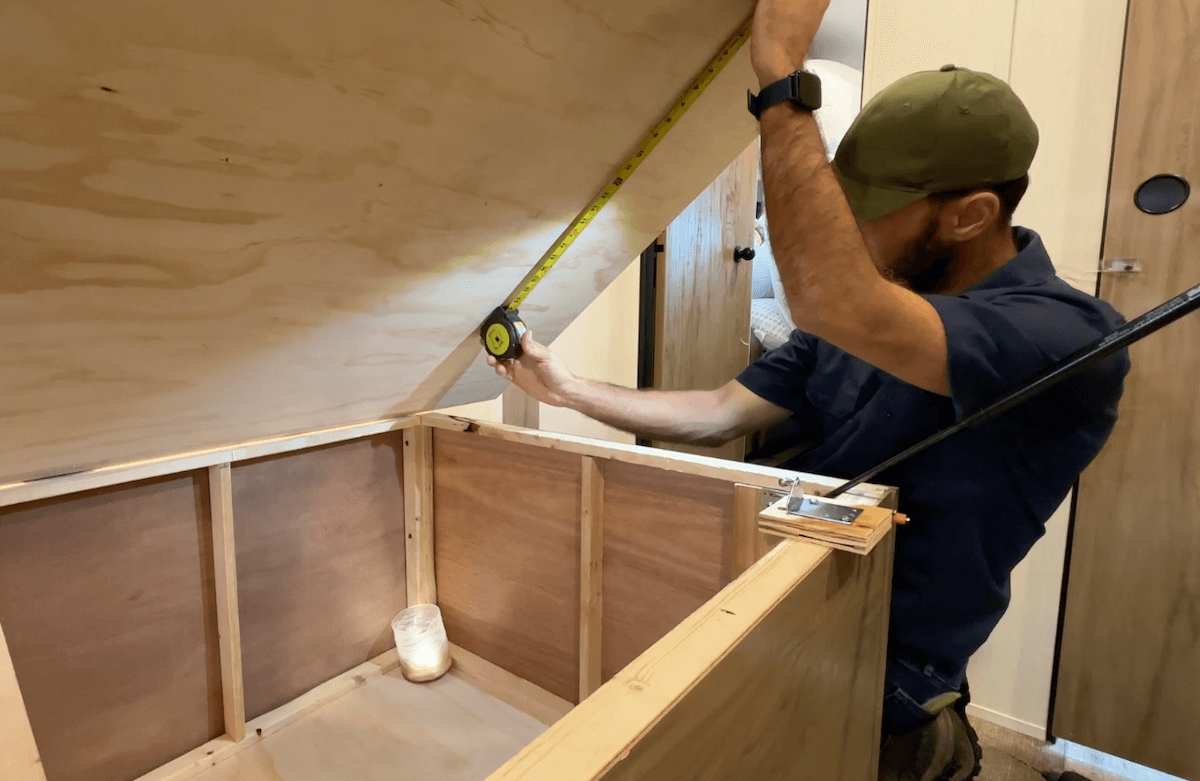 RV Bed Lift Kit Instructions for Easy Installation